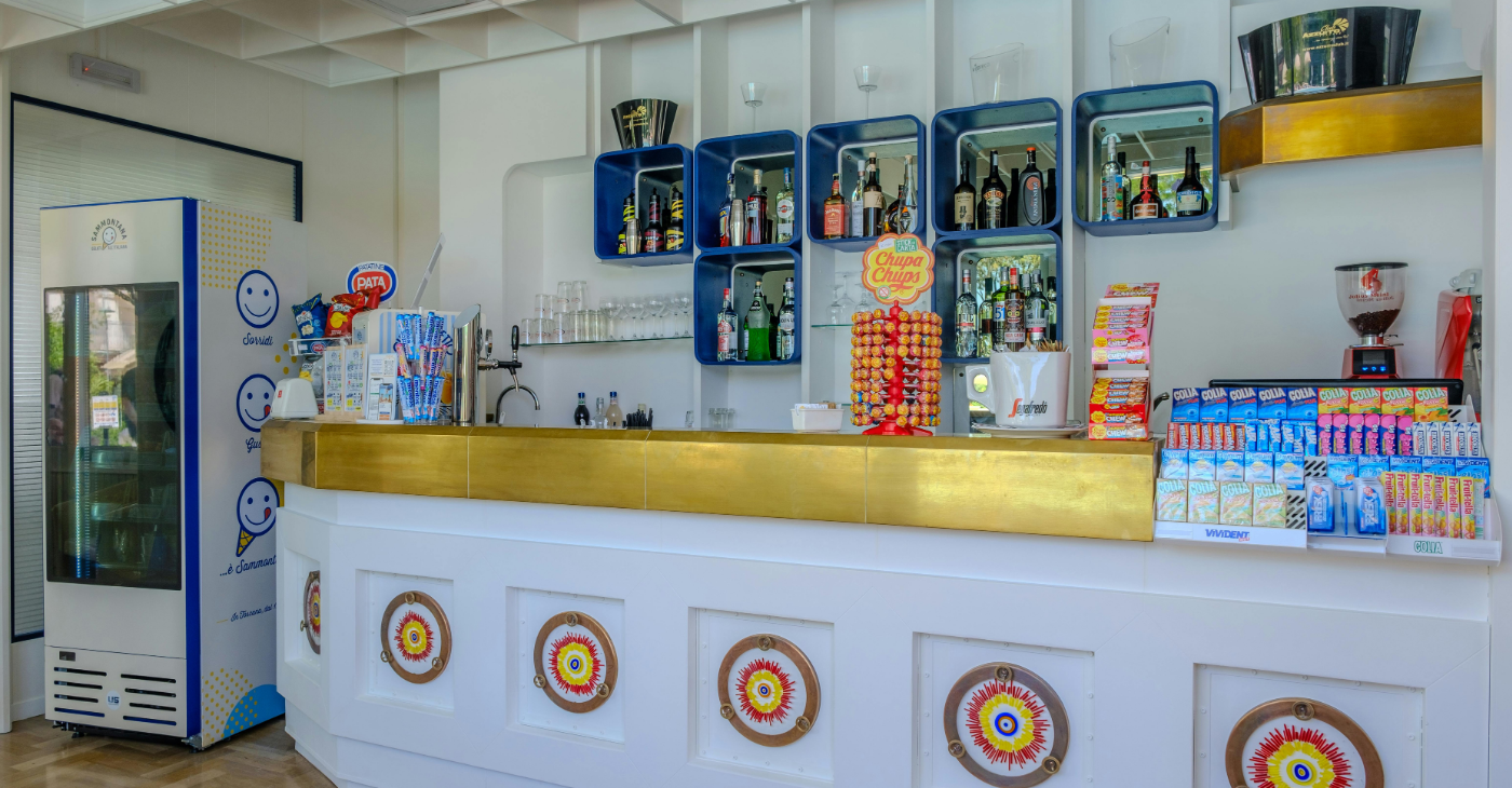 Top 13 creative garage bar ideas - Transform your space ...